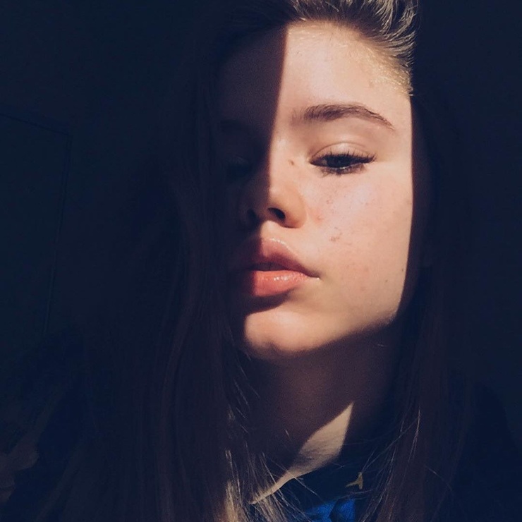 Picture of Lexee Smith