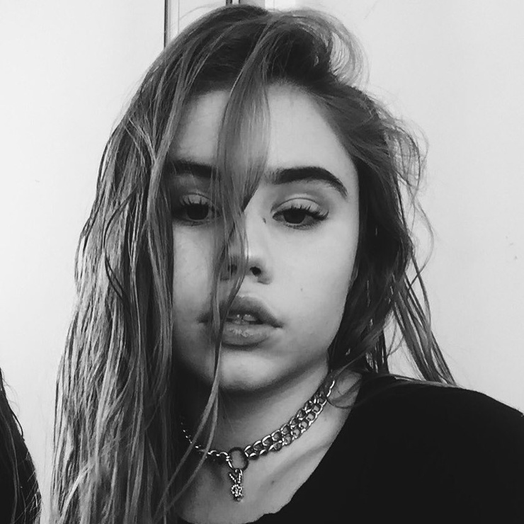 Picture of Lexee Smith