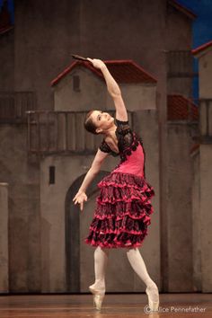 Claire Calvert image