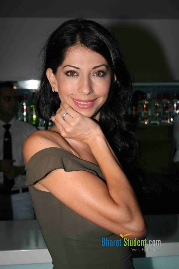 Picture of Vida Samadzai