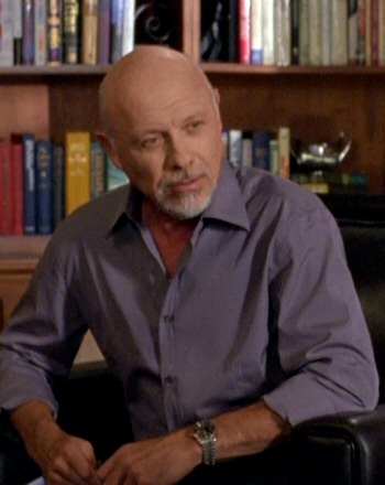 Image of Dr. Neven Bell