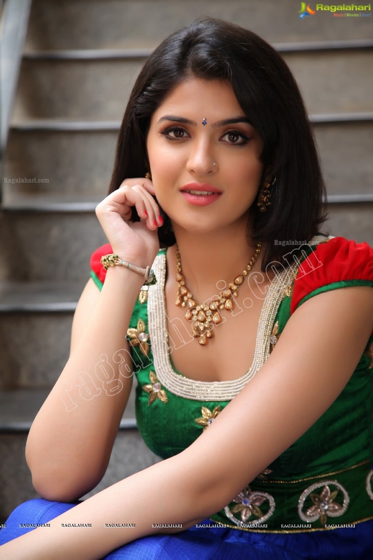 Picture of Deeksha Seth