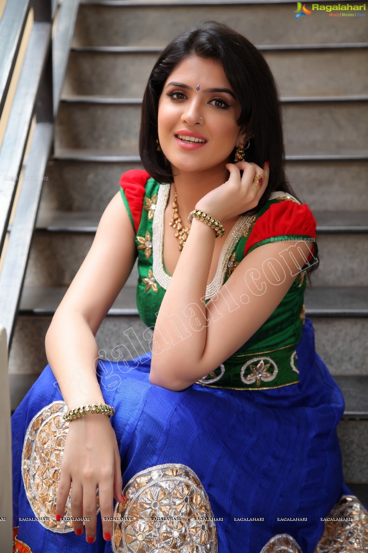 Picture of Deeksha Seth