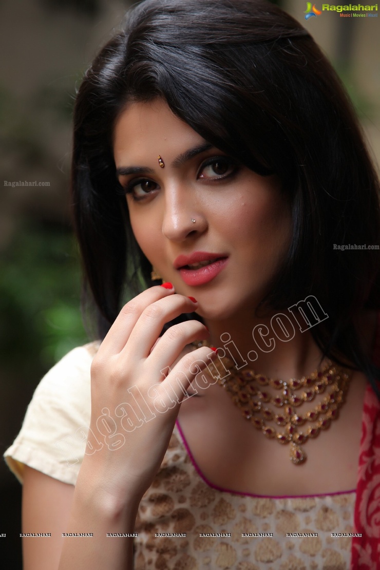 Picture of Deeksha Seth