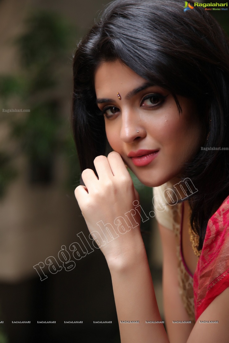 Picture of Deeksha Seth