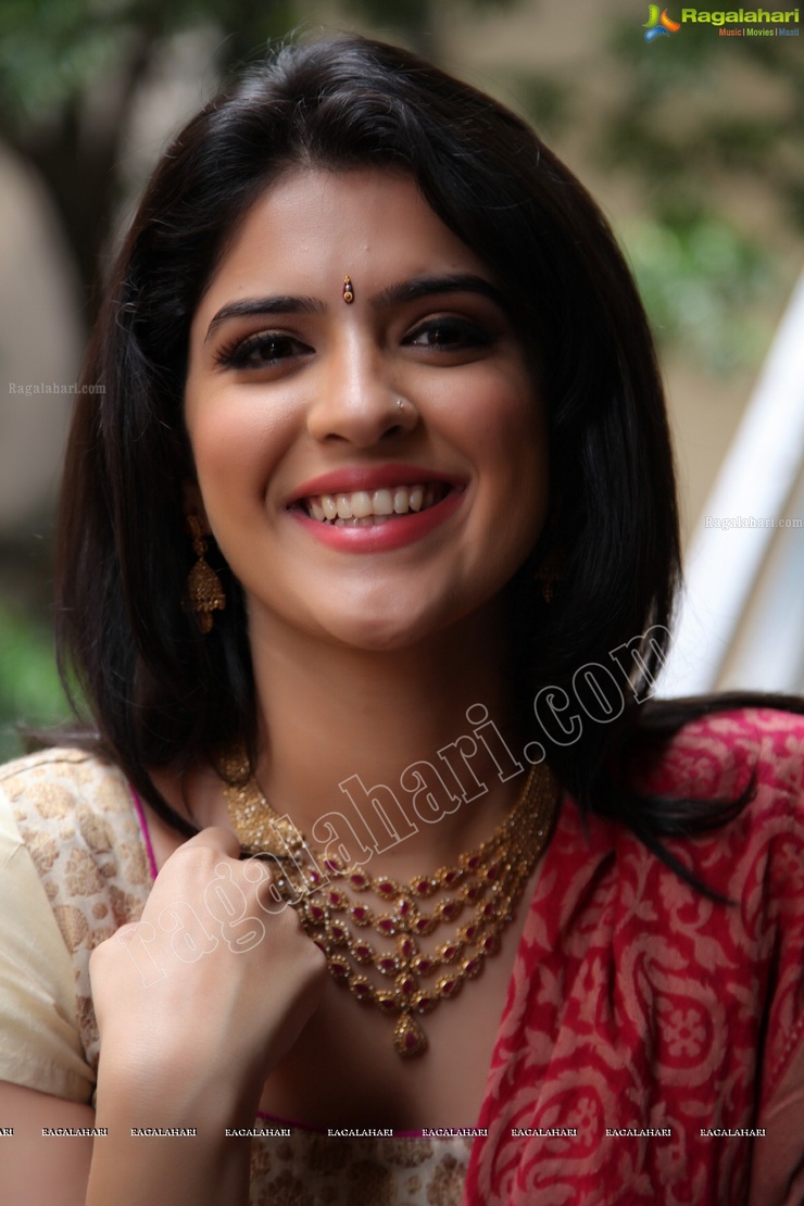 Picture of Deeksha Seth