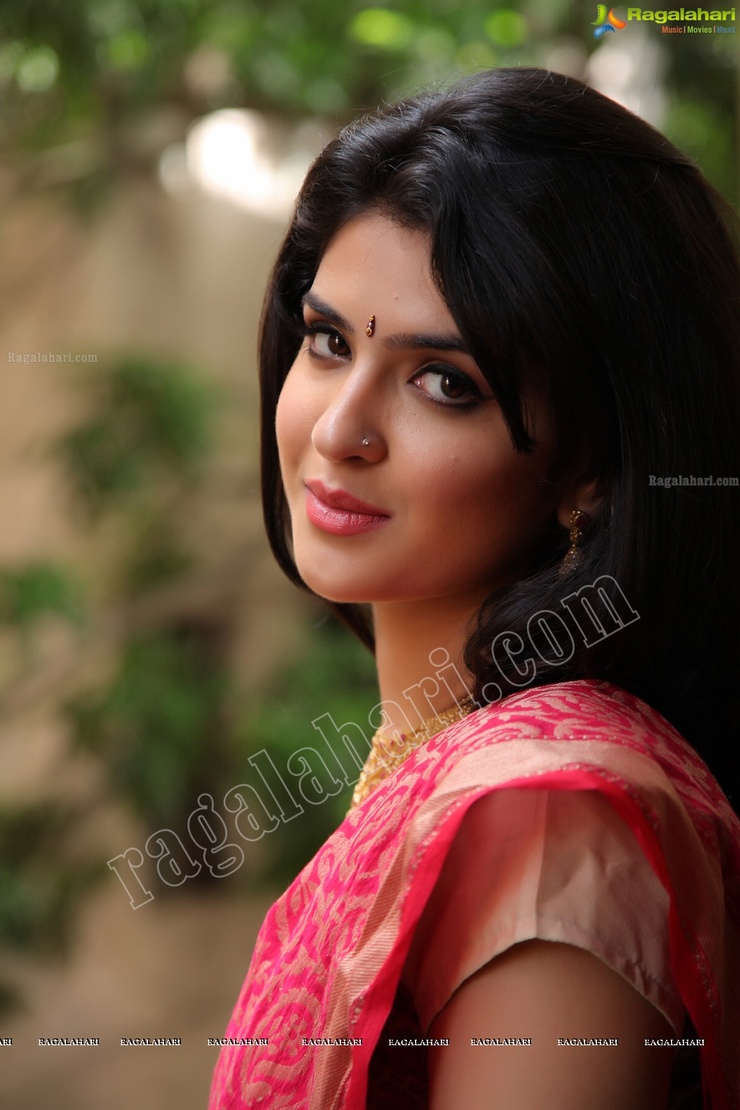 Picture of Deeksha Seth