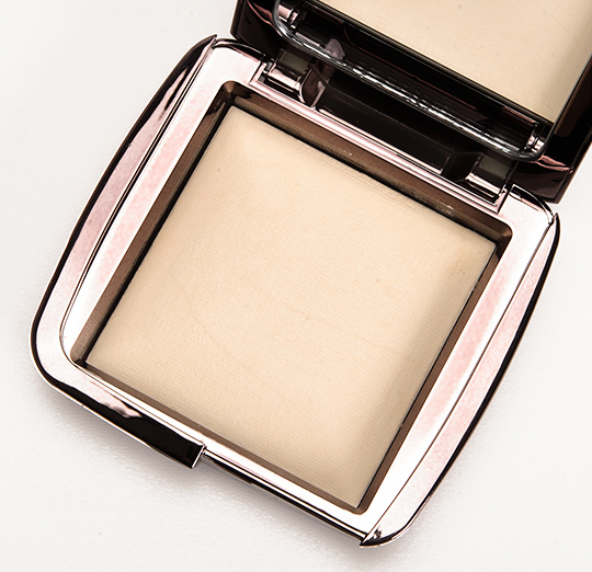 Hourglass Diffused Light Ambient Lighting Powder