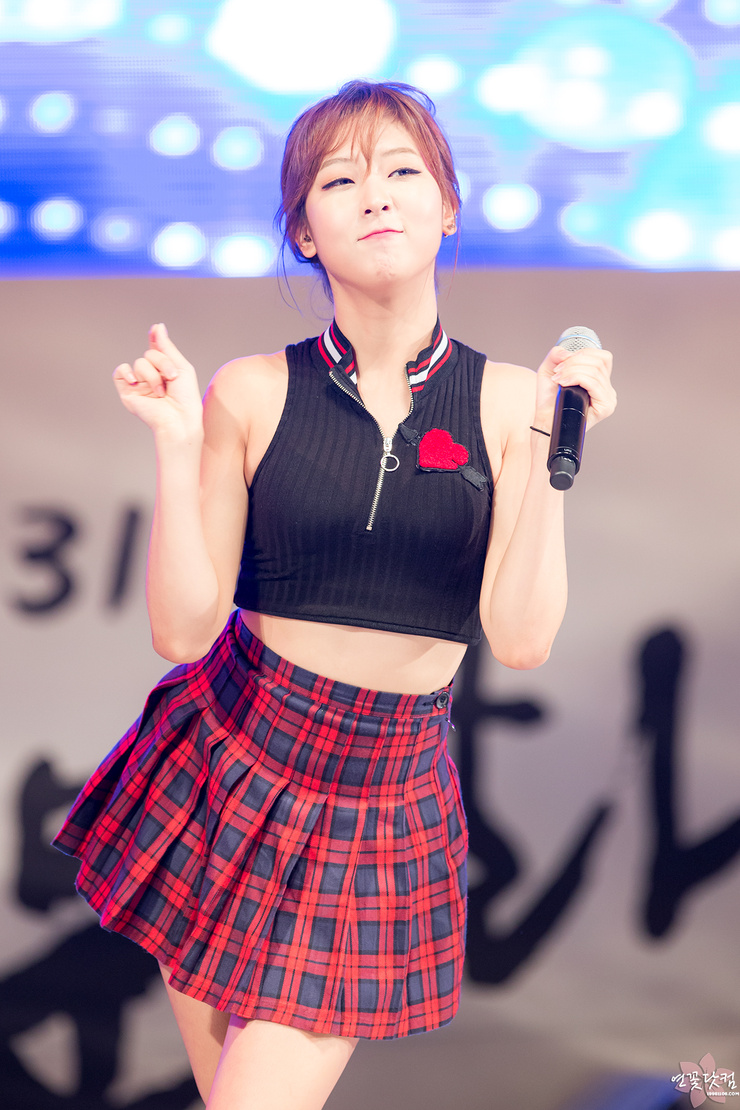 Image of Seungyeon (CLC)