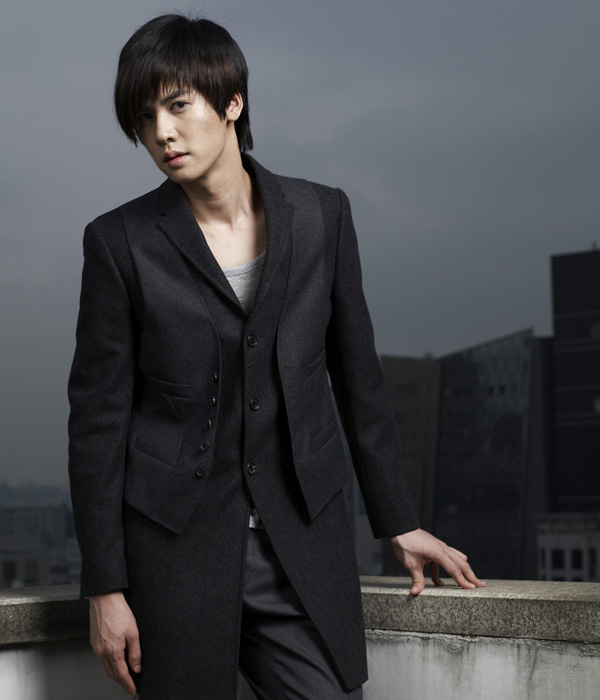 Picture of Ee-cheol Jeong