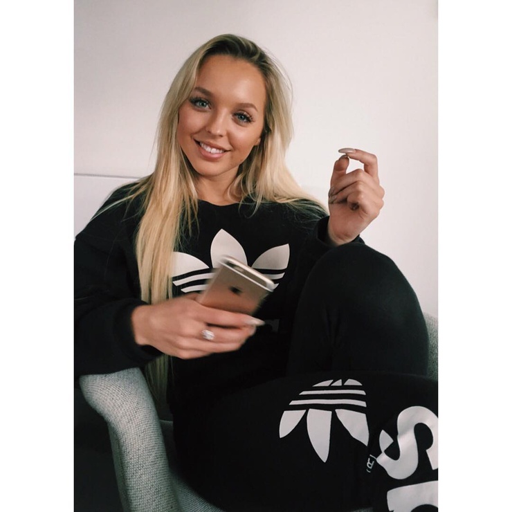 Picture of Luna Stevens