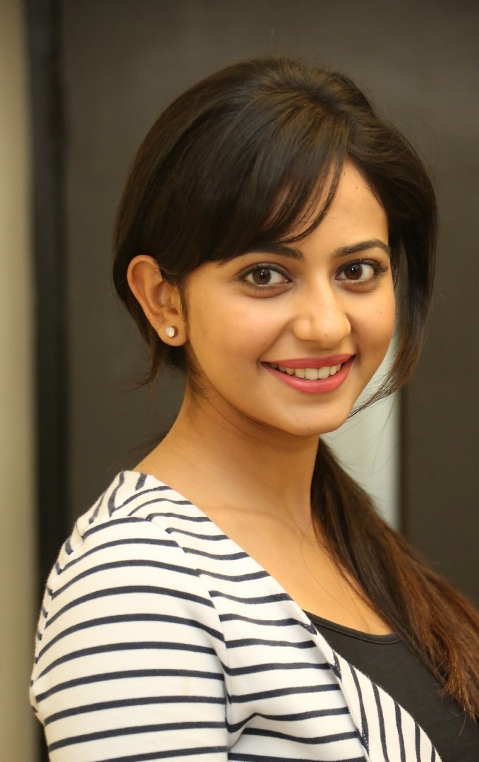 Listal - List the stuff you love! Movies, TV, music, games and books