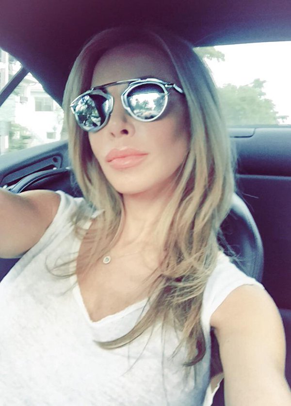 Picture of Lisa Hochstein