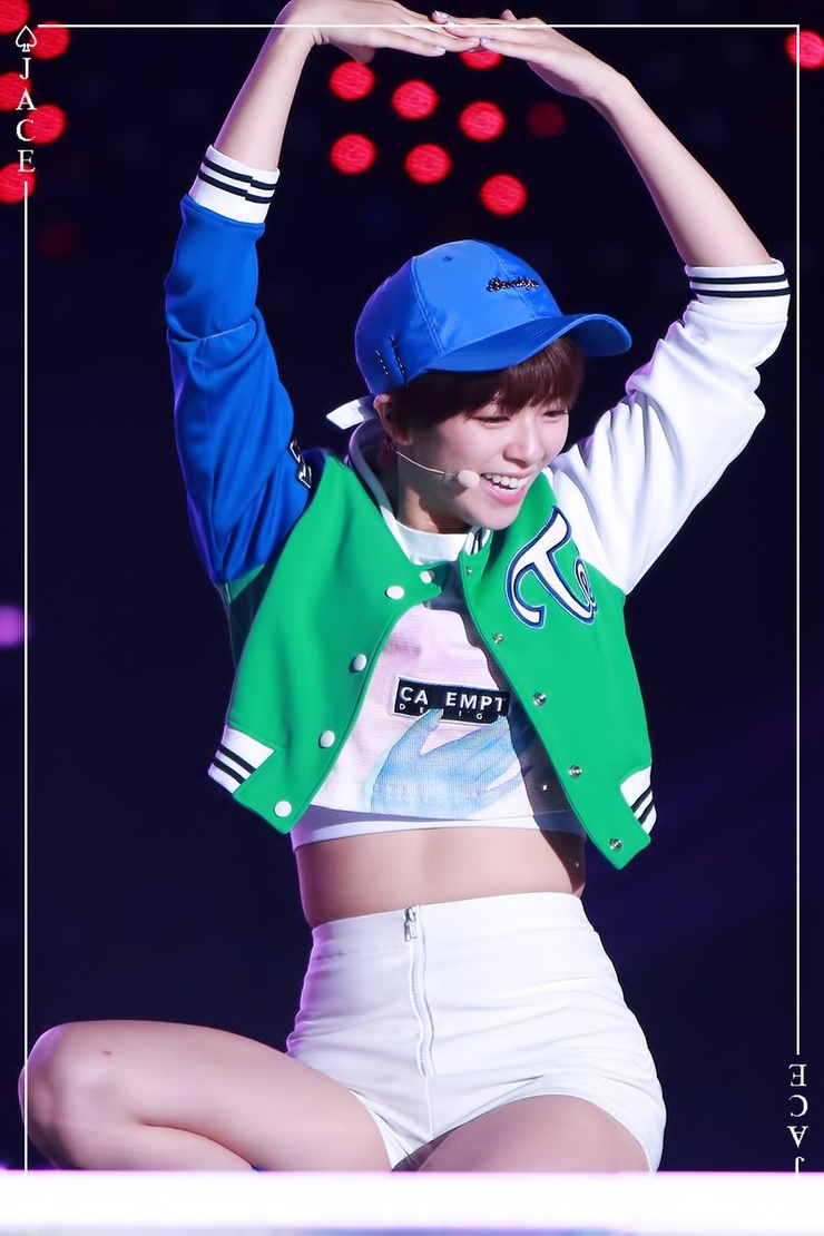 Yoo Jeong Yeon picture