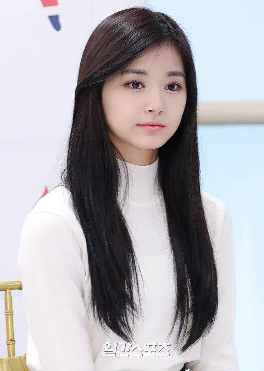 Chou Tzu-yu (Tzuyu)