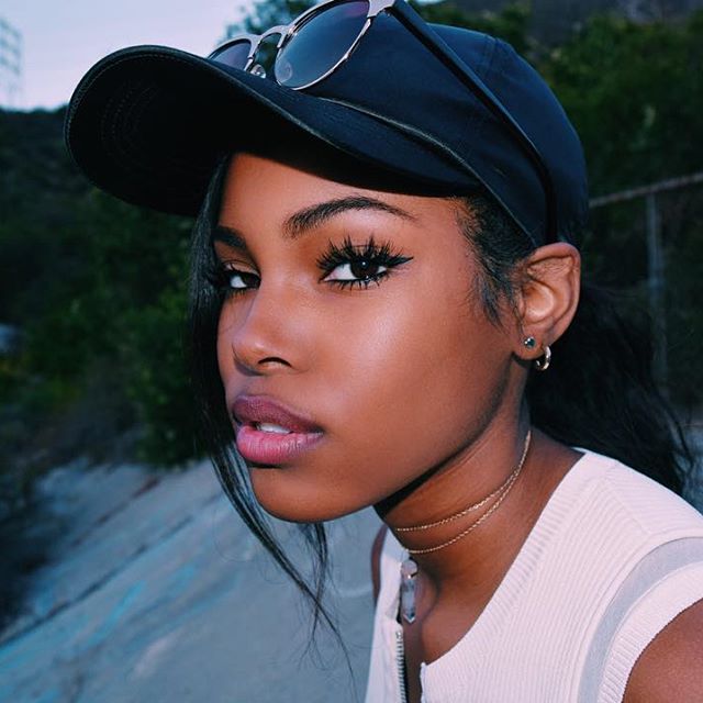 Picture of Diamond White