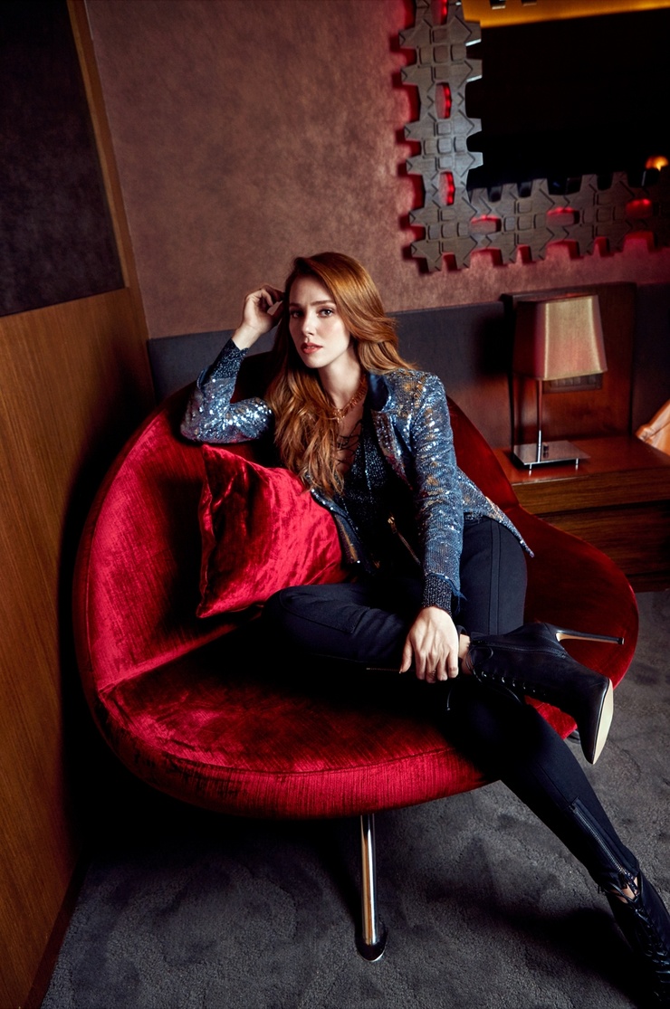 Picture of Elçin Sangu