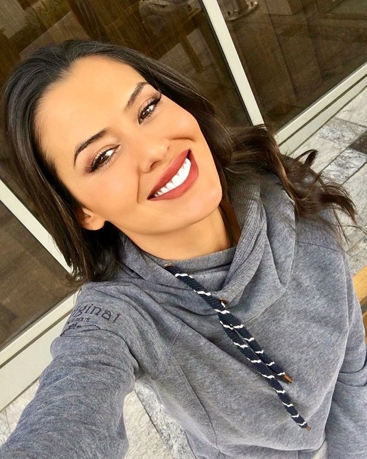 Picture of Eva Padlock