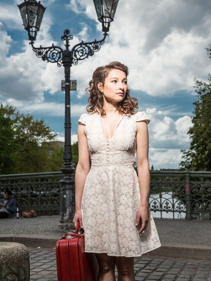 Picture of Janina Elkin