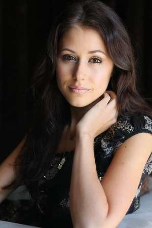 Amanda Crew image