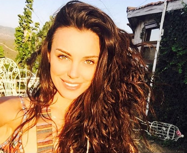 Tuvana Türkay picture