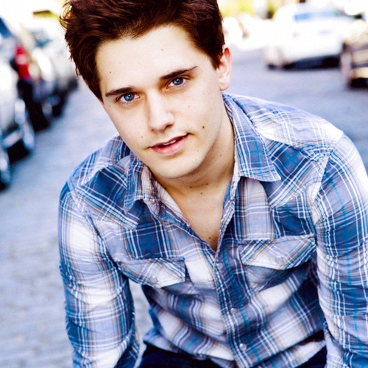 Picture of Andy Mientus