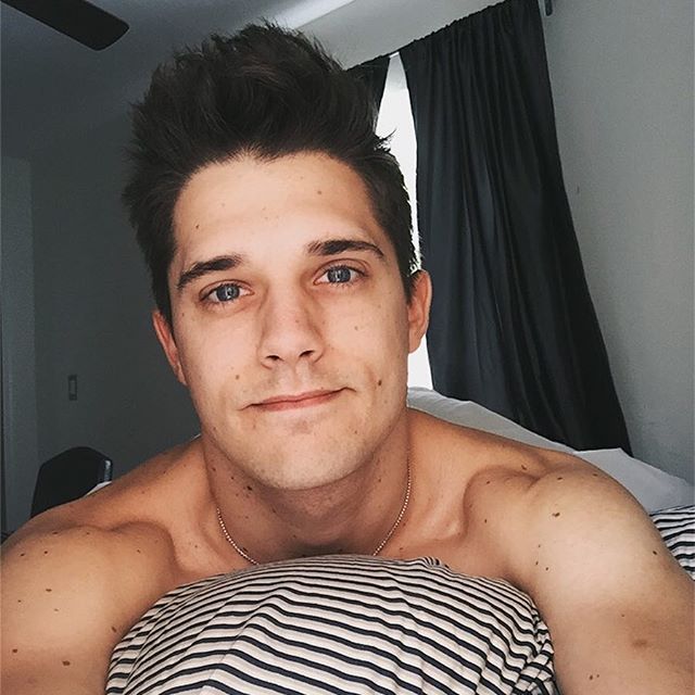 Picture of Andy Mientus