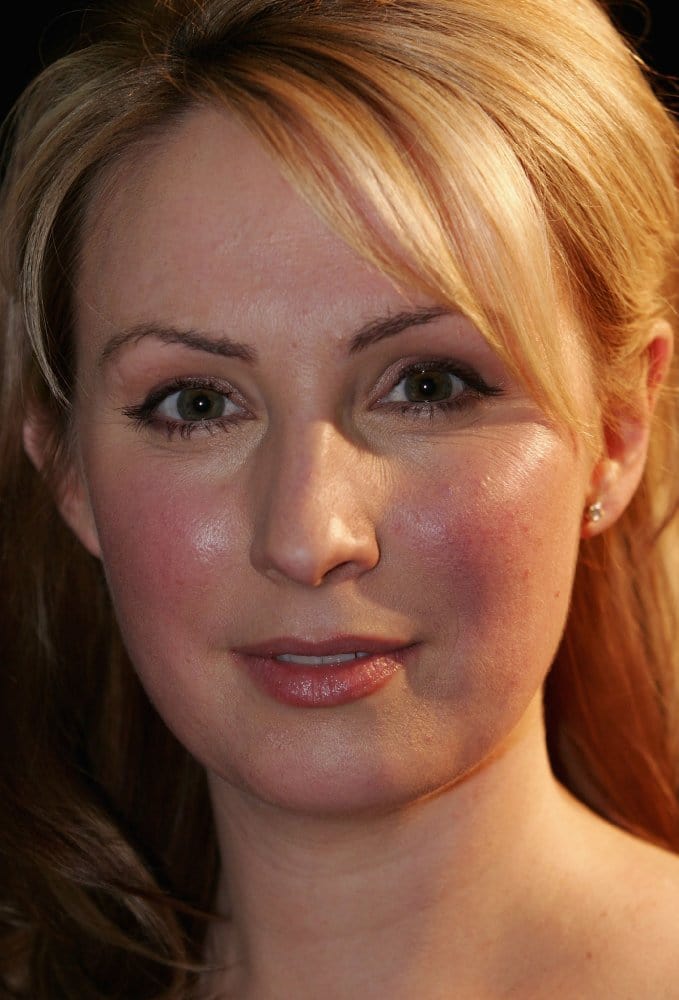 Picture of Lisa McCune