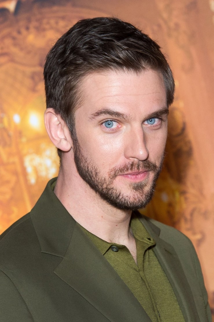 Picture of Dan Stevens