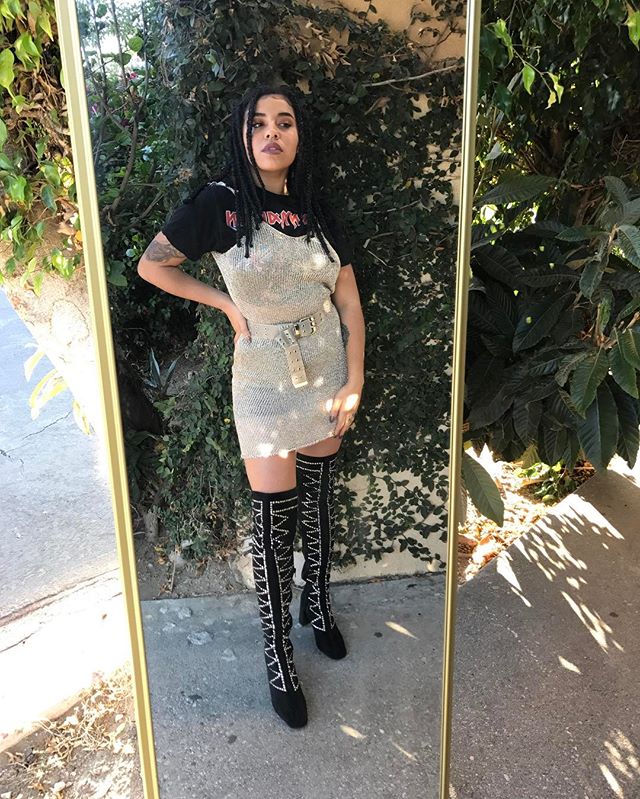 Lee Velvet picture