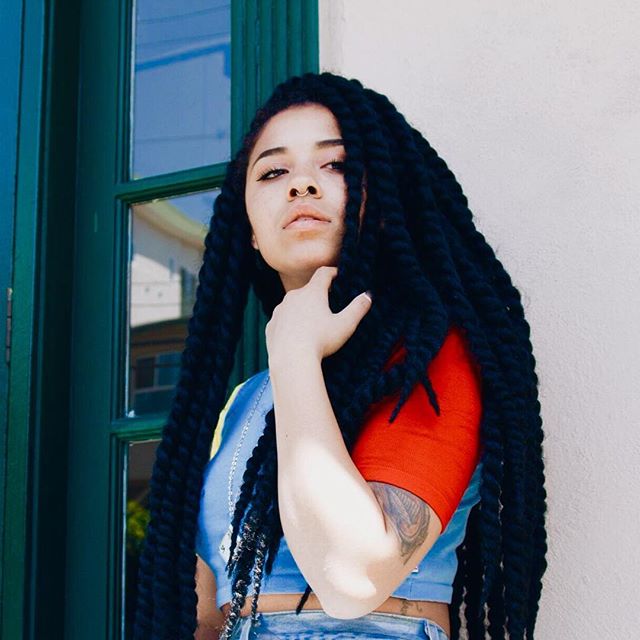 Picture of Lee Velvet