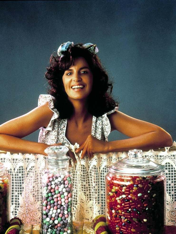 Picture of Mercedes Ruehl