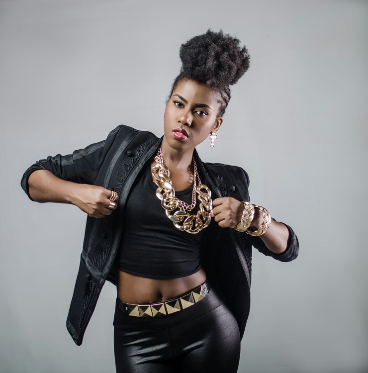 Image of MzVee
