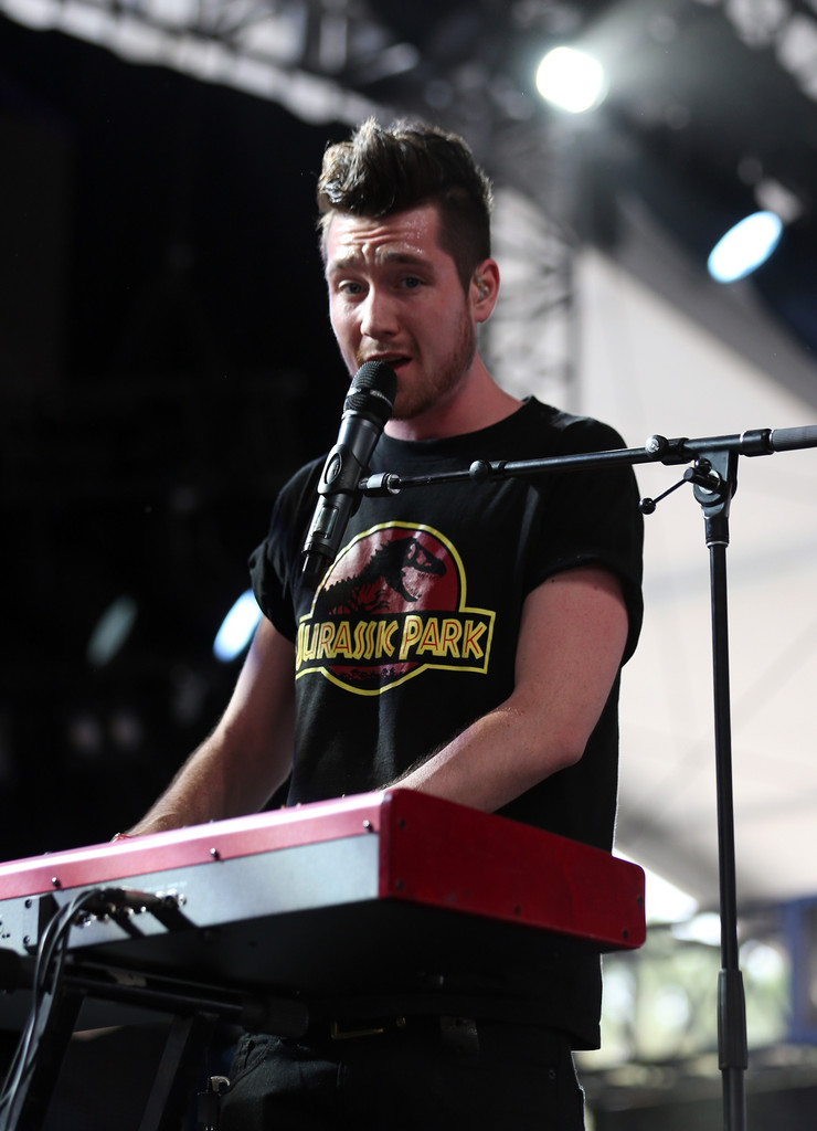 dan smith (bastille) picture