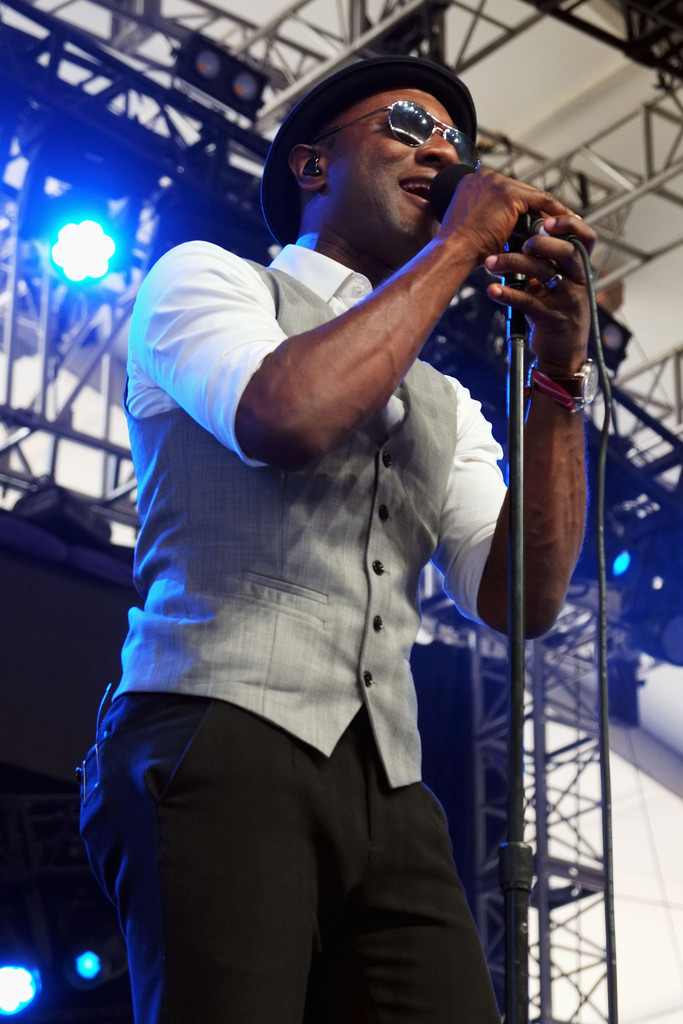 Picture of Aloe Blacc