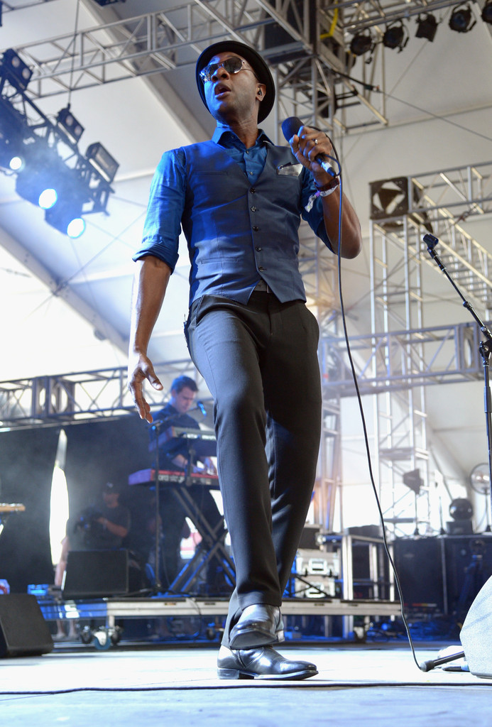 Aloe Blacc image