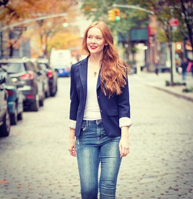 Erin Taylor. picture