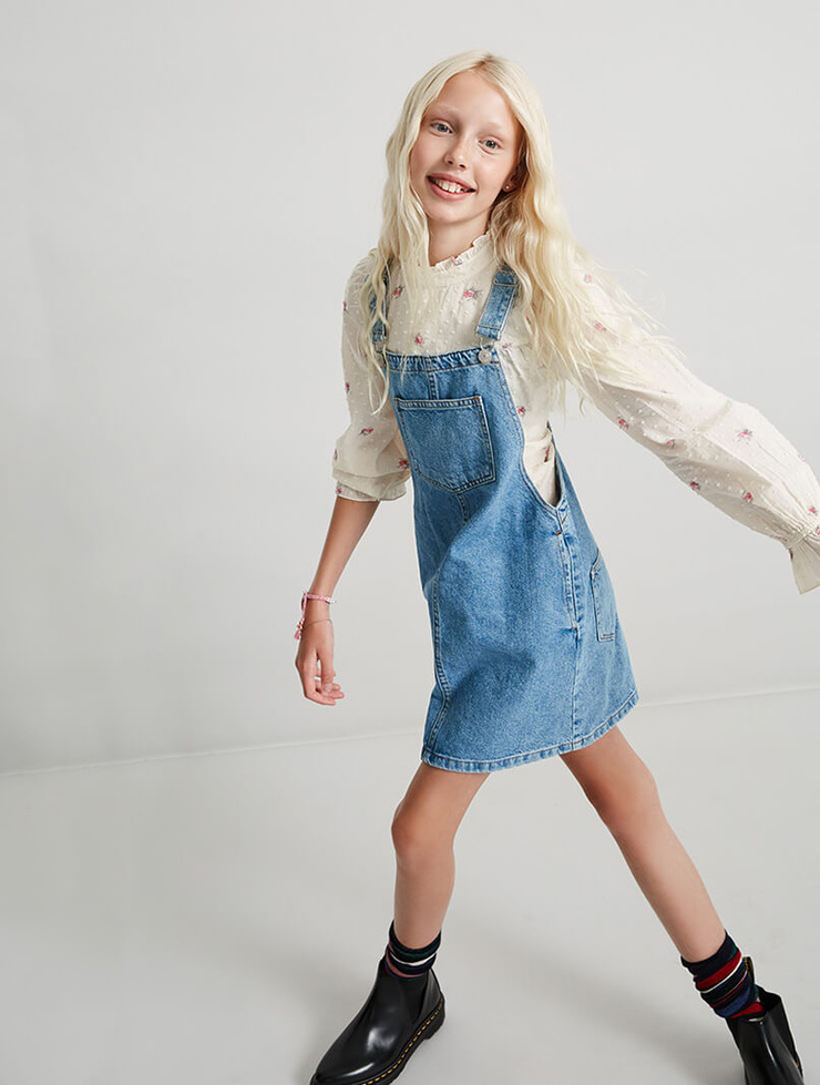 Picture of Violet Hume