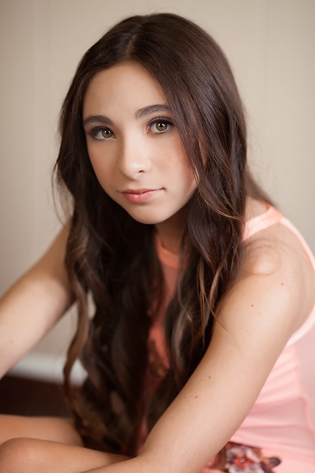 Picture of Ava Cantrell