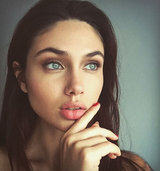 Picture of Vika Bronova