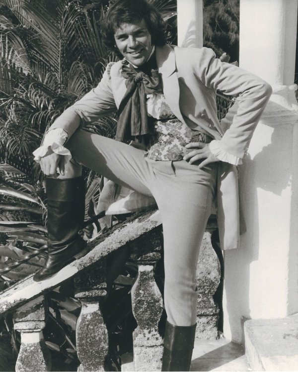 Picture of David Warbeck