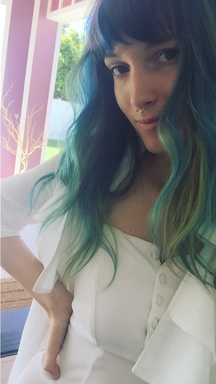 Picture of Dani Thorne