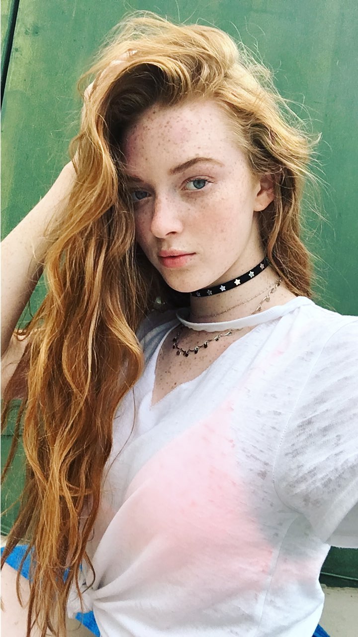 Picture of Larsen Thompson
