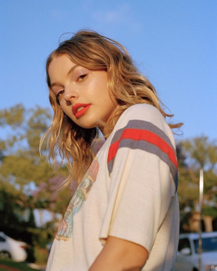 Picture of Alana Champion