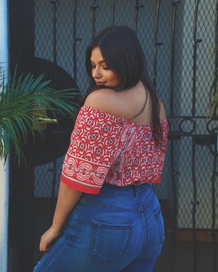 Image of Vanessa Romo