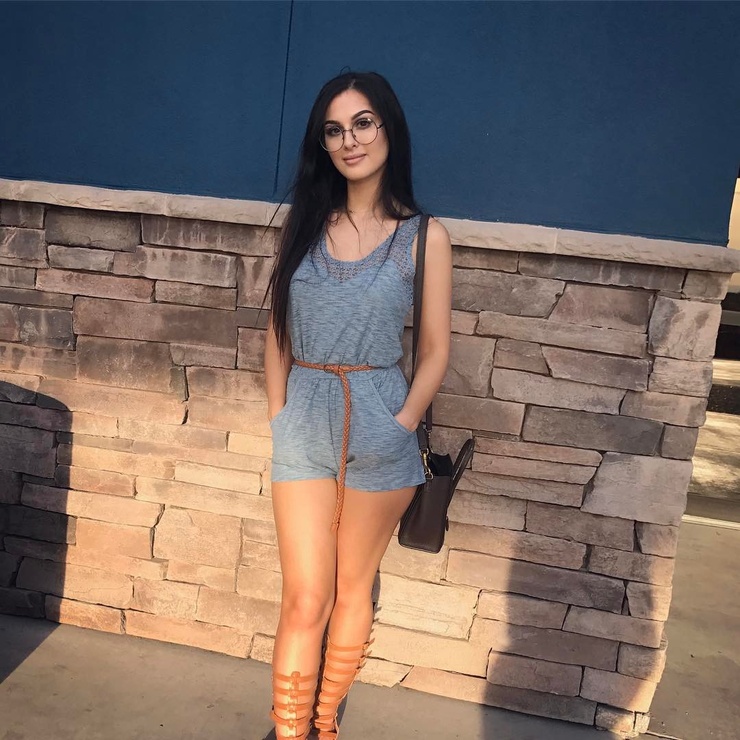 Picture of Alia Shelesh