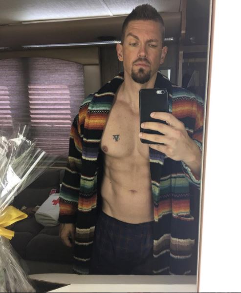 Picture of Steve Howey