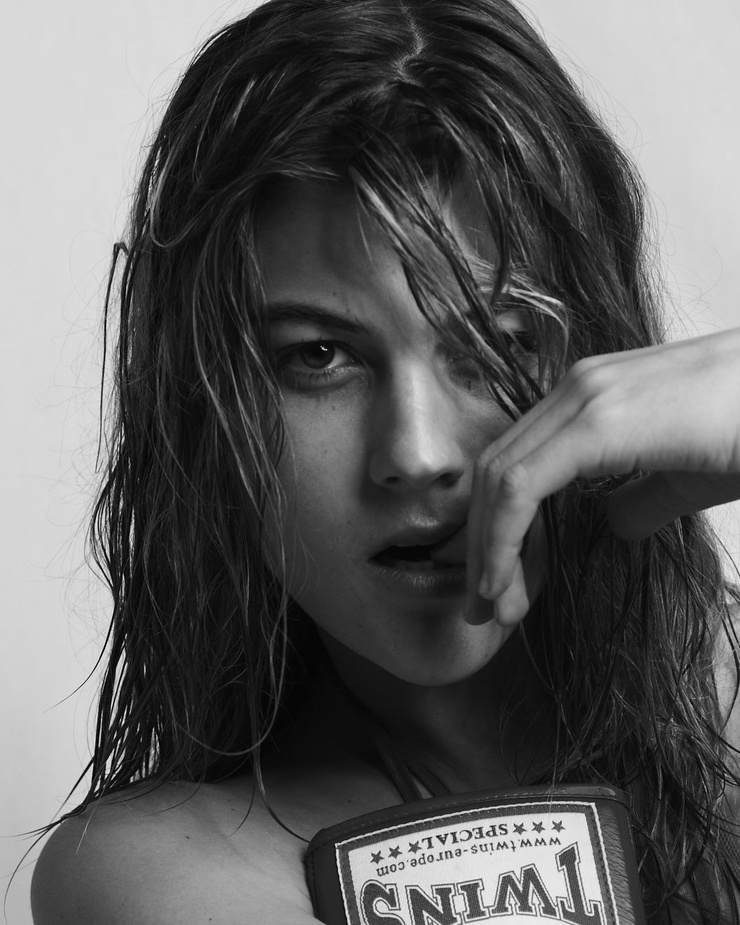 Picture of Alexandra Knight