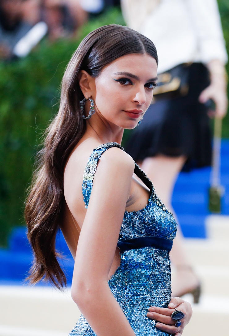 Image of Emily Ratajkowski