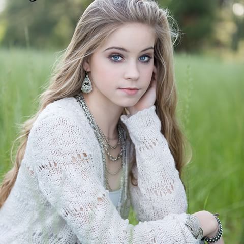 Picture of Alexa Robertson